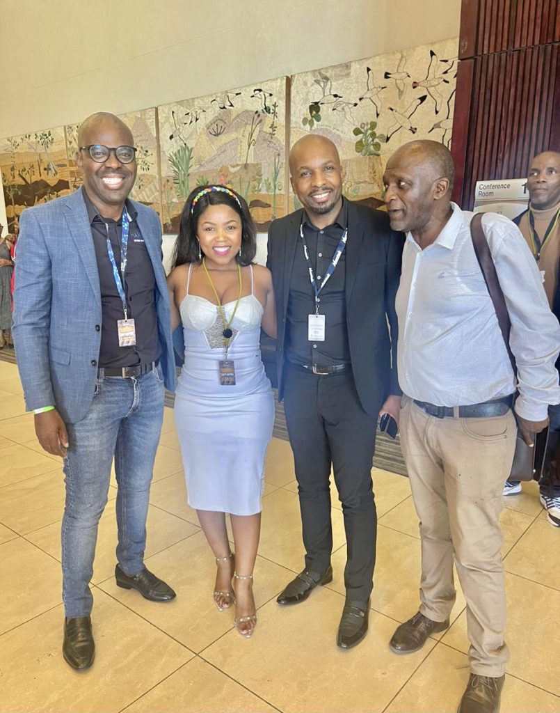 Ongayanga uphoswe lulwazi olulu lutho | EC Indaba