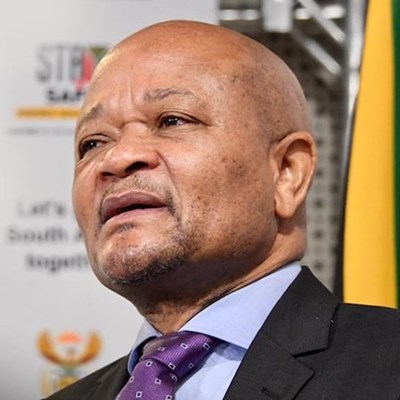 UMphathiswa wamaPolisa uzibophelele ekuqwalaseleni ulwaphulo-mthetho ...